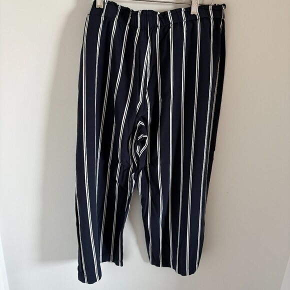 Reitmans | Pants & Jumpsuits | Reitmans Navy Bluewhite Vertical Striped ...